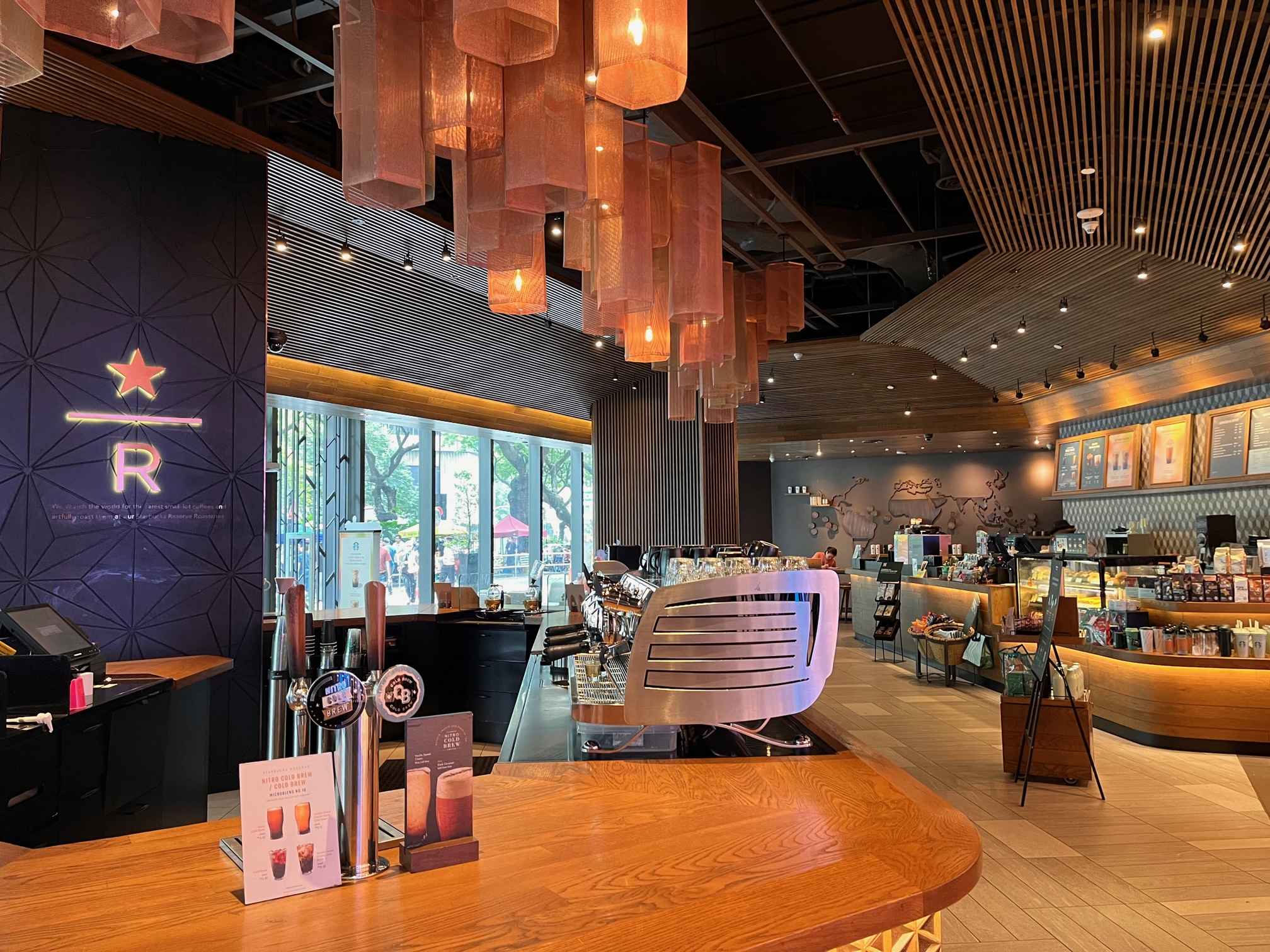 Starbucks Reserve® | Shoppes at Four Seasons Place Kuala Lumpur